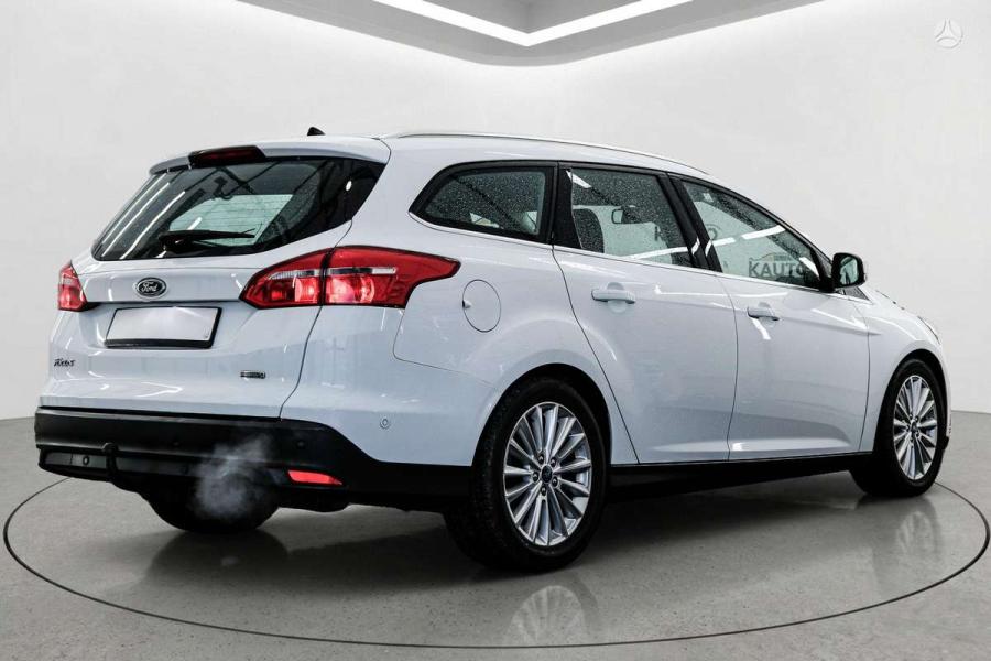 White Ford Focus 2015 in Kaunas, with an engine capacity of 1.50 L and mileage of 214 thousand km for 6300 €, photo 4 on AUTOMOTO.COM.LV