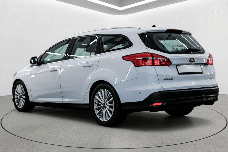 White Ford Focus 2015 in Kaunas, with an engine capacity of 1.50 L and mileage of 214 thousand km for 6300 €, photo 5 on AUTOMOTO.COM.LV