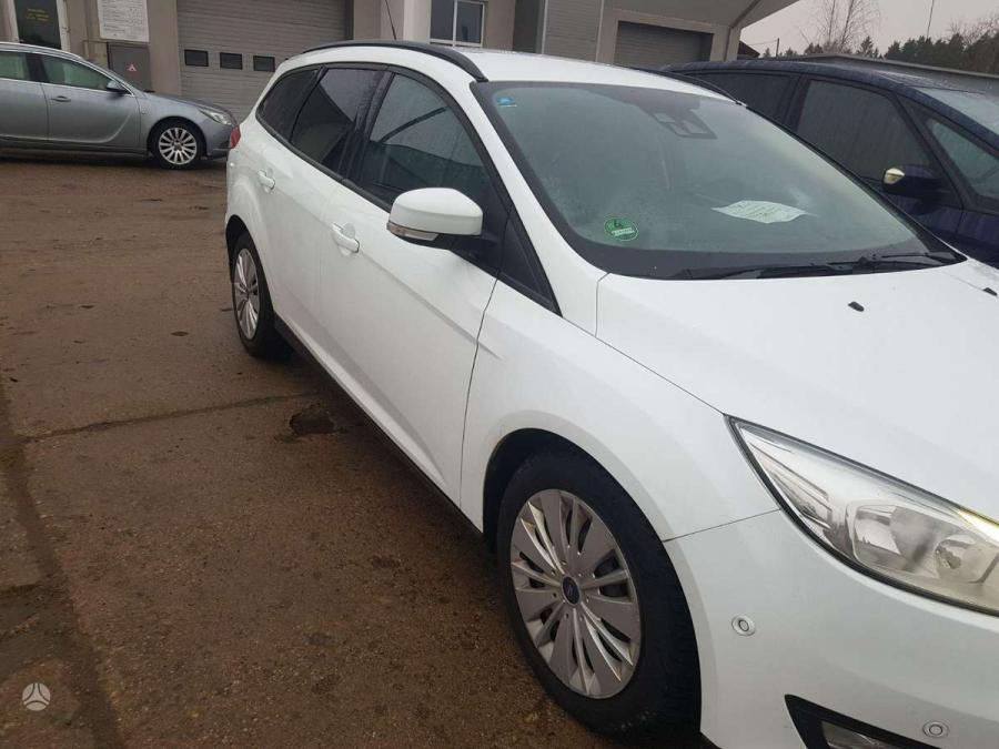 Balts Ford Focus 2016 Utena, ar dzinēja tilpumu 2.00 L un nobraukumu 273 tūkst. km par 3850 €, foto 3 vietnē AUTOMOTO.COM.LV