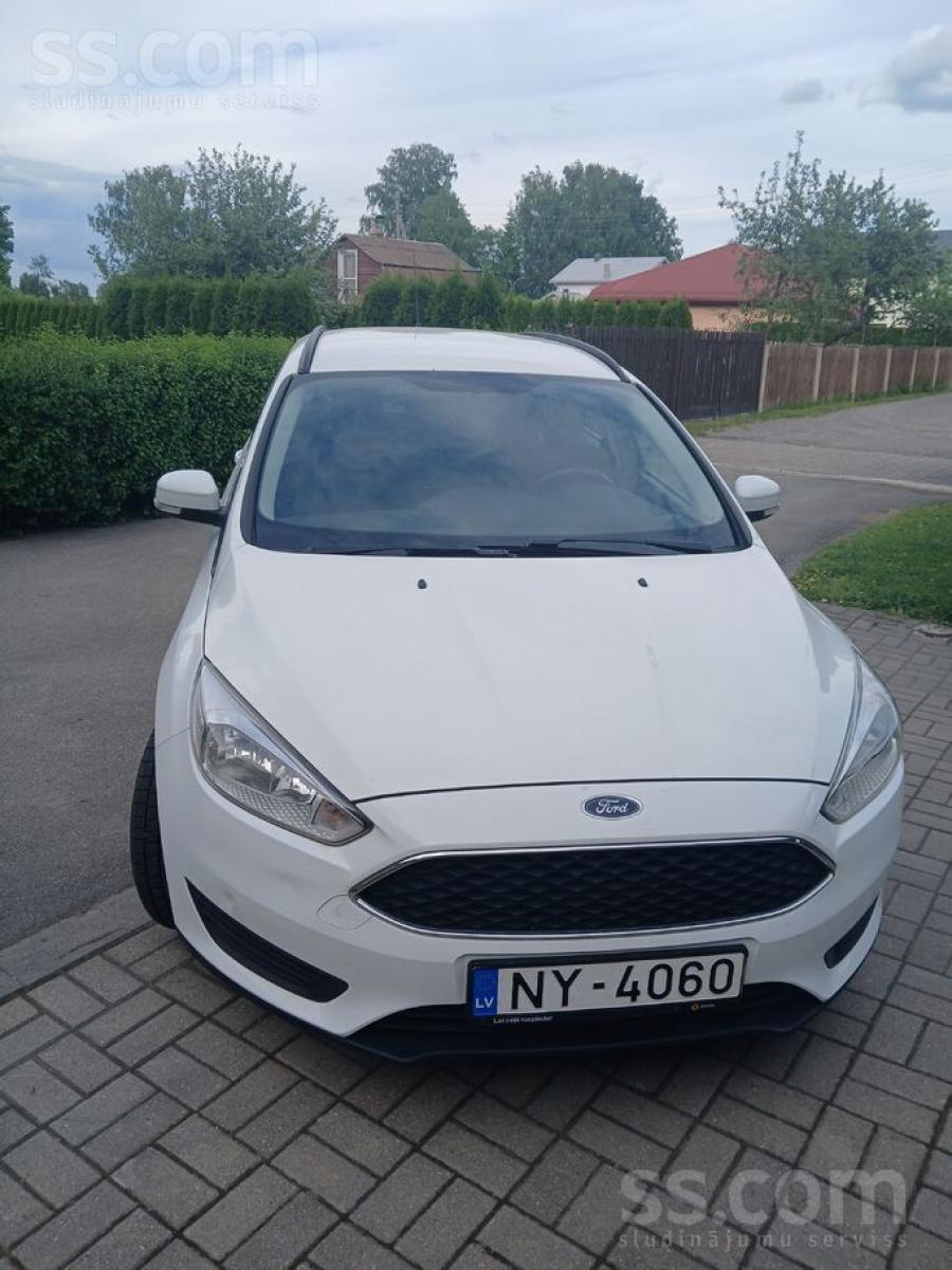 Balts Ford Focus 2016 Rīga, ar dzinēja tilpumu 1.00 L un nobraukumu 198 tūkst. km par 4200 €, foto 1 vietnē AUTOMOTO.COM.LV
