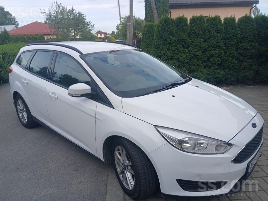 Balts Ford Focus 2016 Rīga, ar dzinēja tilpumu 1.00 L un nobraukumu 198 tūkst. km par 4200 €, foto 4 vietnē AUTOMOTO.COM.LV