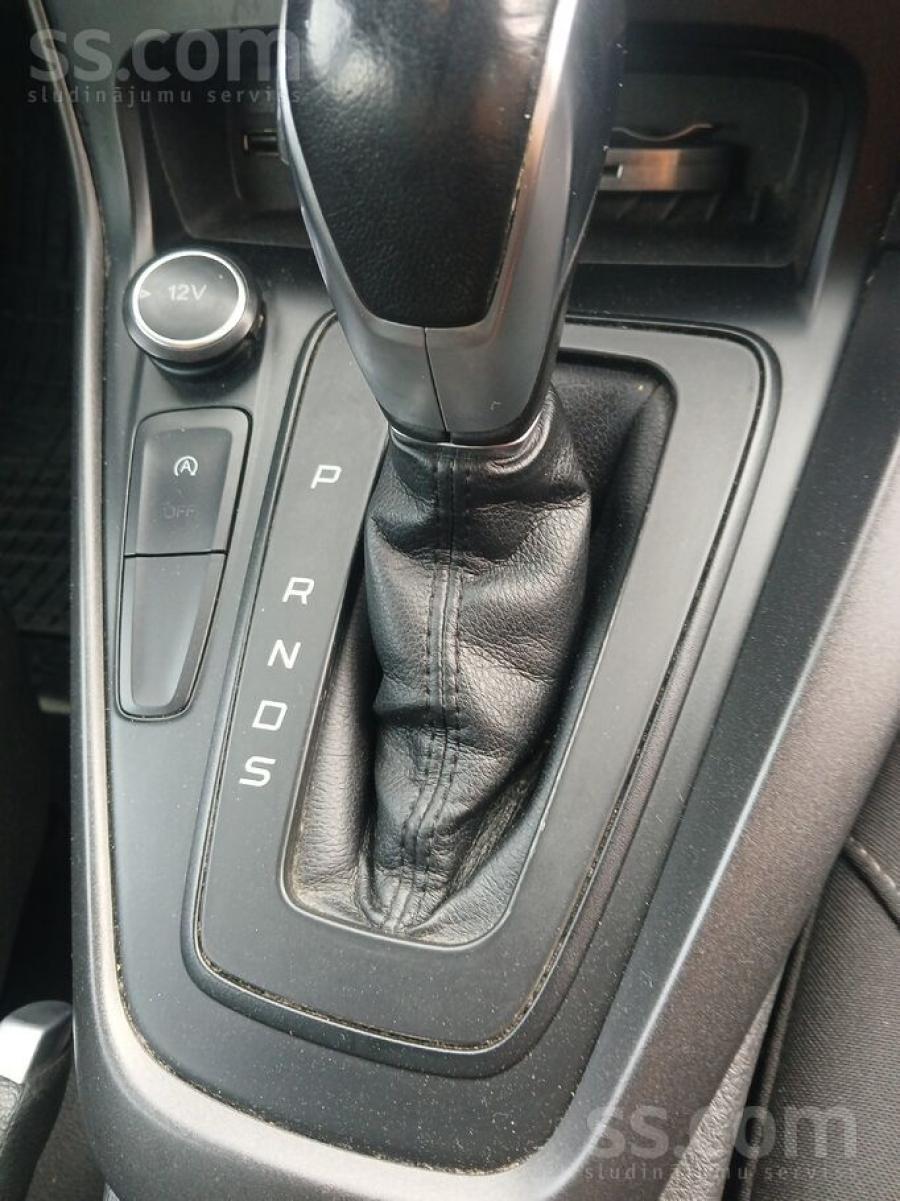 Balts Ford Focus 2016 Rīga, ar dzinēja tilpumu 1.00 L un nobraukumu 198 tūkst. km par 4200 €, foto 6 vietnē AUTOMOTO.COM.LV