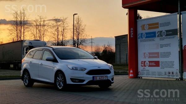 White Ford Focus 2016 in Jelgava, with an engine capacity of 1.50 L and mileage of 127 thousand km for 5450 €, photo 2 on AUTOMOTO.COM.LV