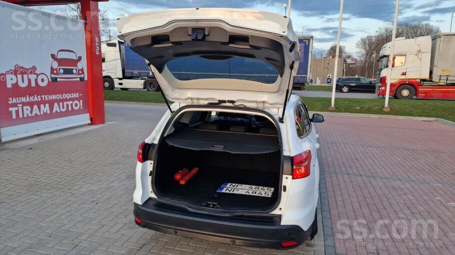 Balts Ford Focus 2016 Jelgava, ar dzinēja tilpumu 1.50 L un nobraukumu 127 tūkst. km par 5450 €, foto 14 vietnē AUTOMOTO.COM.LV
