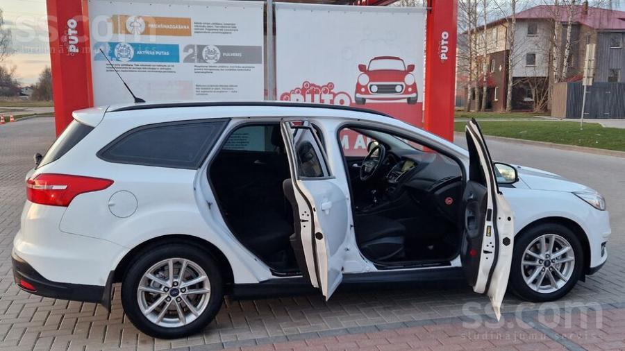 Balts Ford Focus 2016 Jelgava, ar dzinēja tilpumu 1.50 L un nobraukumu 127 tūkst. km par 5450 €, foto 17 vietnē AUTOMOTO.COM.LV