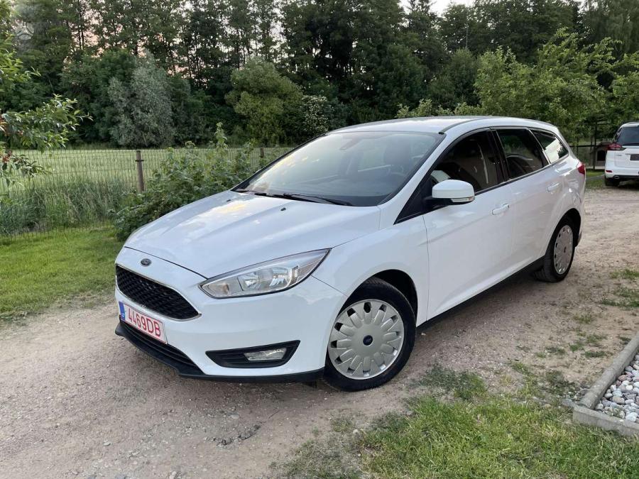 Balts Ford Focus 2016 Šakiai, ar dzinēja tilpumu 1.50 L un nobraukumu 276 tūkst. km par 3490 €, foto 3 vietnē AUTOMOTO.COM.LV