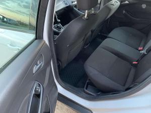 Balts Ford Focus 2016 Šakiai, ar dzinēja tilpumu 1.50 L un nobraukumu 276 tūkst. km par 3490 €, foto 16 vietnē AUTOMOTO.COM.LV
