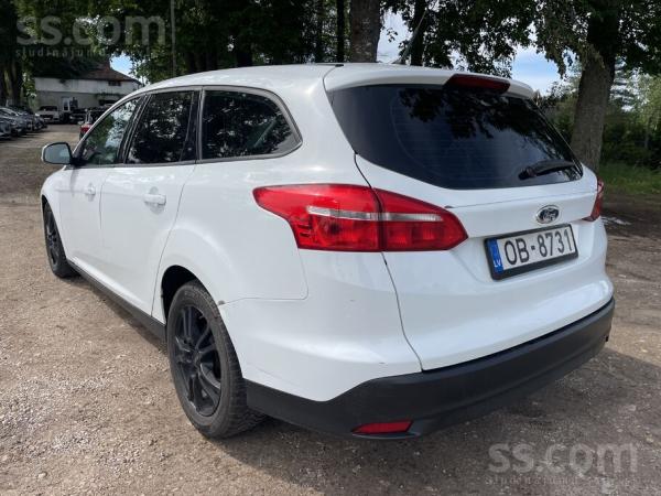 White Ford Focus 2016 in Riga, with an engine capacity of 1.50 L and mileage of 280 thousand km for 4890 €, photo 3 on AUTOMOTO.COM.LV