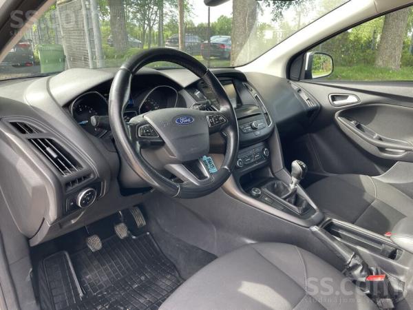 White Ford Focus 2016 in Riga, with an engine capacity of 1.50 L and mileage of 280 thousand km for 4890 €, photo 9 on AUTOMOTO.COM.LV