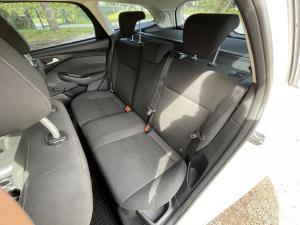 White Ford Focus 2016 in Riga, with an engine capacity of 1.50 L and mileage of 280 thousand km for 4890 €, photo 14 on AUTOMOTO.COM.LV
