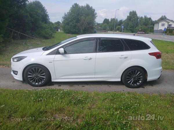 White Ford Focus 2016 in Tallinn, with an engine capacity of 1.50 L and mileage of 247 thousand km for 4554 €, photo 6 on AUTOMOTO.COM.LV