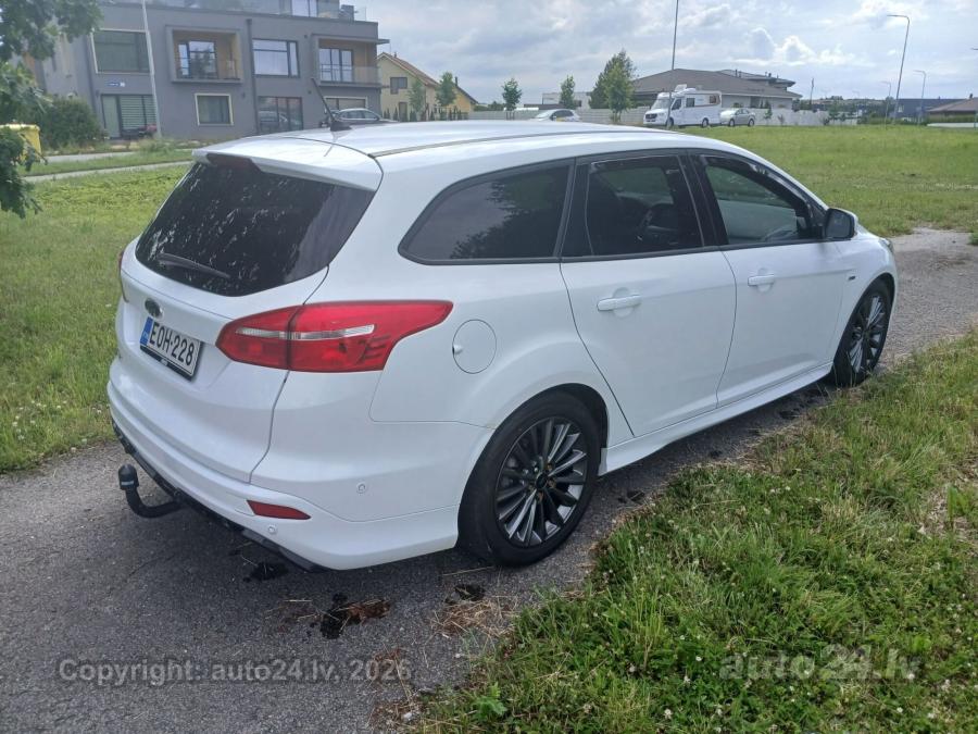 White Ford Focus 2016 in Tallinn, with an engine capacity of 1.50 L and mileage of 247 thousand km for 4554 €, photo 11 on AUTOMOTO.COM.LV