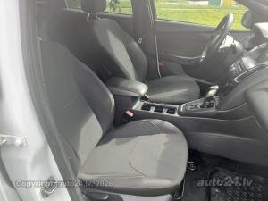 White Ford Focus 2016 in Tallinn, with an engine capacity of 1.50 L and mileage of 247 thousand km for 4554 €, photo 13 on AUTOMOTO.COM.LV