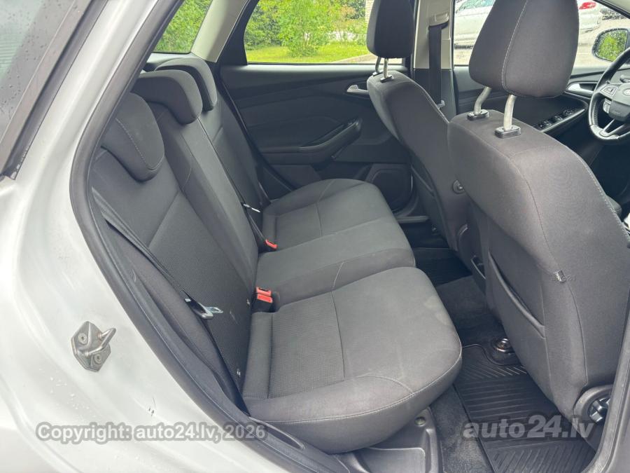 White Ford Focus 2016 in Tallinn, with an engine capacity of 1.50 L and mileage of 312 thousand km for 4490 €, photo 8 on AUTOMOTO.COM.LV
