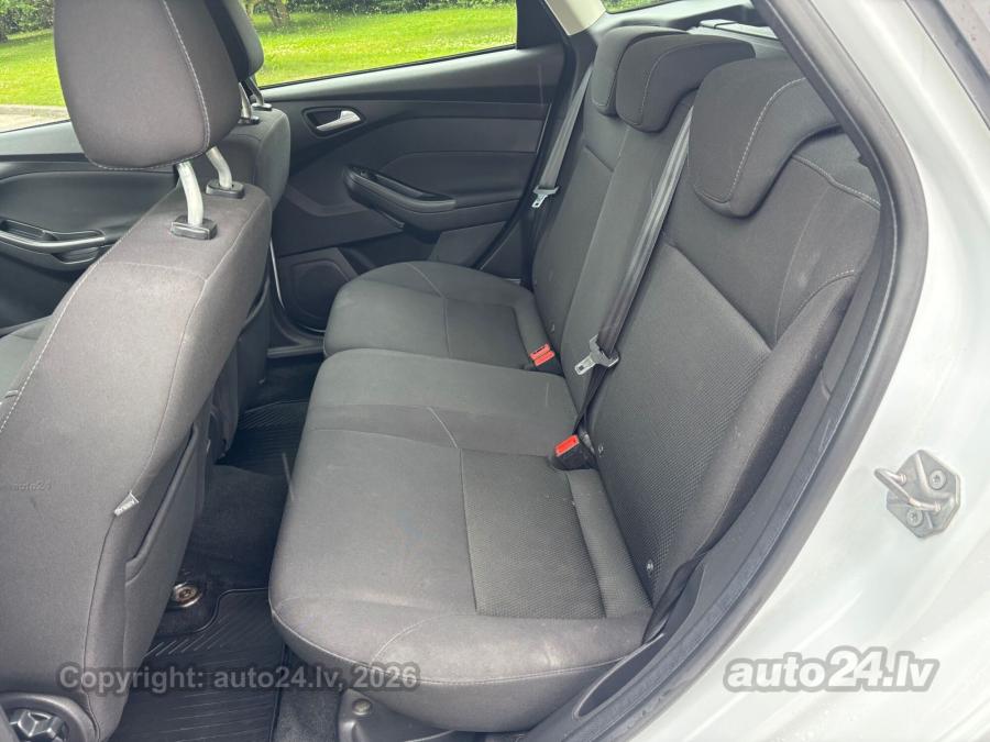 White Ford Focus 2016 in Tallinn, with an engine capacity of 1.50 L and mileage of 312 thousand km for 4490 €, photo 9 on AUTOMOTO.COM.LV