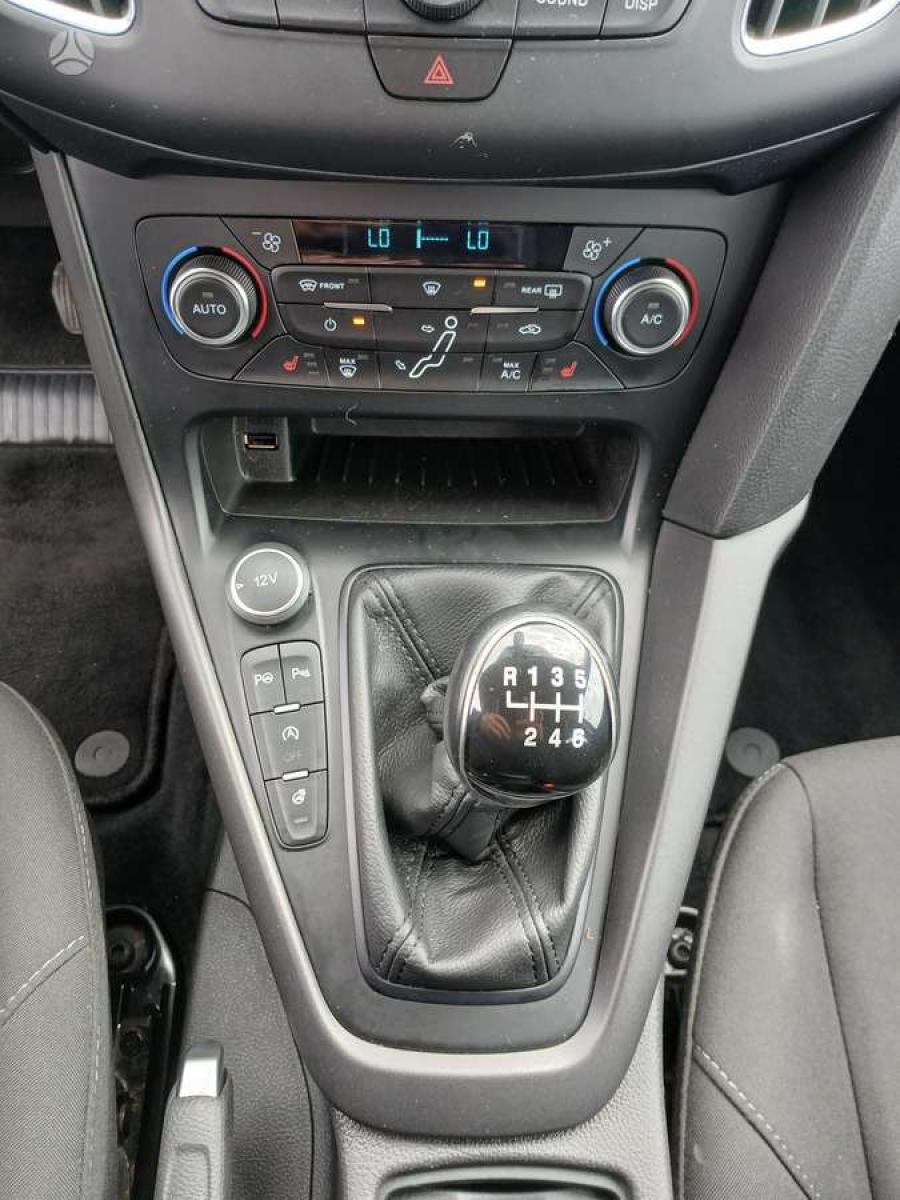 White Ford Focus 2016 in Utena, with an engine capacity of 1.50 L and mileage of 250 thousand km for 4200 €, photo 14 on AUTOMOTO.COM.LV