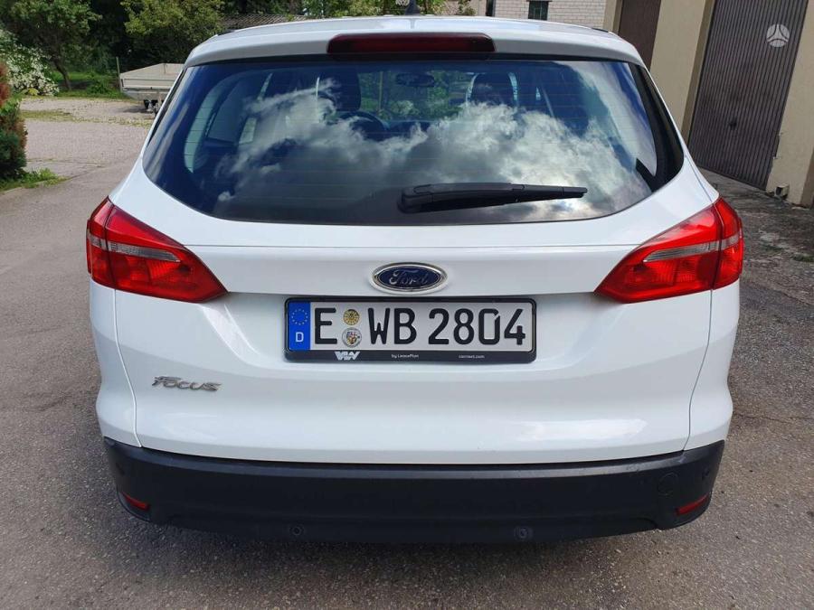 White Ford Focus 2016 in Utena, with an engine capacity of 1.50 L and mileage of 250 thousand km for 4200 €, photo 15 on AUTOMOTO.COM.LV