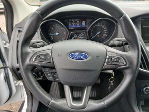 White Ford Focus 2016 in Utena, with an engine capacity of 1.50 L and mileage of 250 thousand km for 4200 €, photo 16 on AUTOMOTO.COM.LV