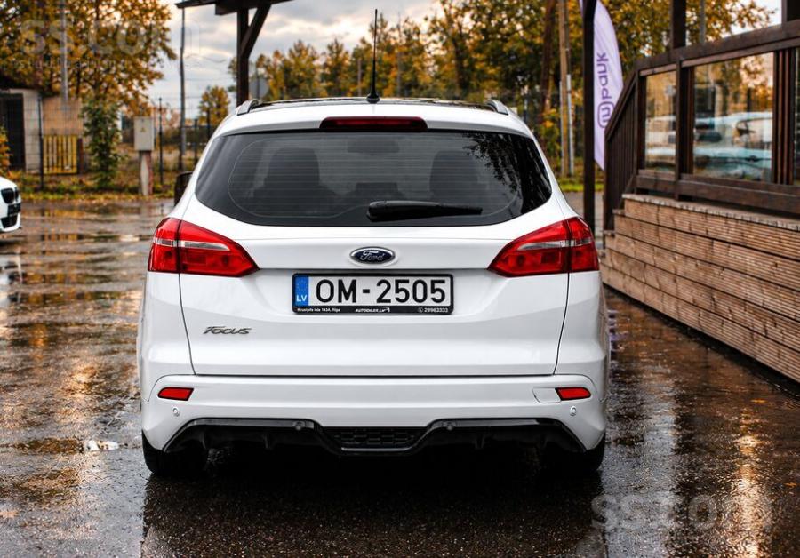 White Ford Focus 2016 in Riga, with an engine capacity of 1.50 L and mileage of 0 thousand km for 5890 €, photo 7 on AUTOMOTO.COM.LV