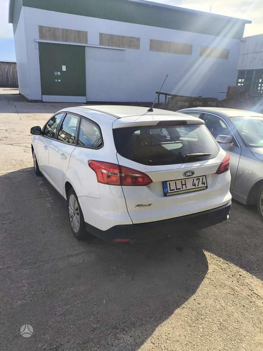 White Ford Focus 2017 in Vilnius, with an engine capacity of 1.50 L and mileage of 226 thousand km for 2000 €, photo 3 on AUTOMOTO.COM.LV