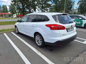 White Ford Focus 2017 in Riga, with an engine capacity of 1.50 L and mileage of 362 thousand km for 4600 €, photo 7 on AUTOMOTO.COM.LV