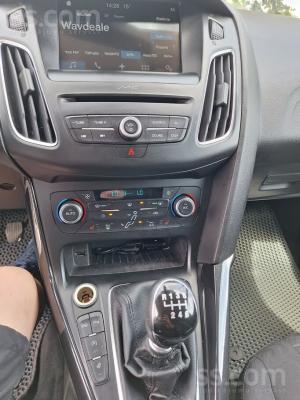 White Ford Focus 2017 in Riga, with an engine capacity of 1.50 L and mileage of 362 thousand km for 4600 €, photo 13 on AUTOMOTO.COM.LV