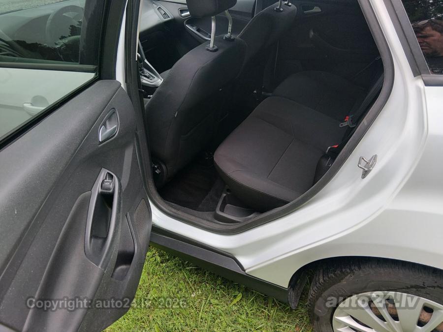 Balts Ford Focus 2017 Paide, ar dzinēja tilpumu 1.50 L un nobraukumu 316 tūkst. km par 4999 €, foto 13 vietnē AUTOMOTO.COM.LV