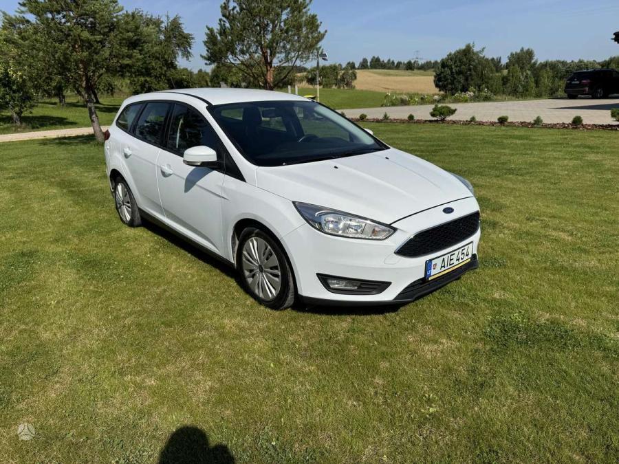 White Ford Focus 2017 in Vilnius, with an engine capacity of 1.50 L and mileage of 227 thousand km for 4900 €, photo 10 on AUTOMOTO.COM.LV