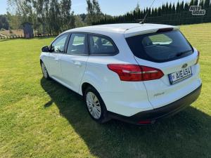 White Ford Focus 2017 in Vilnius, with an engine capacity of 1.50 L and mileage of 227 thousand km for 4900 €, photo 4 on AUTOMOTO.COM.LV