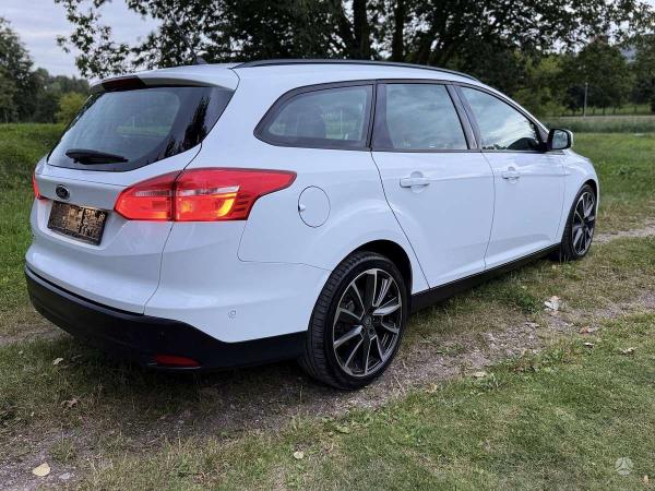 White Ford Focus 2017 in Marijampole, with an engine capacity of 1.50 L and mileage of 176 thousand km for 4999 €, photo 7 on AUTOMOTO.COM.LV