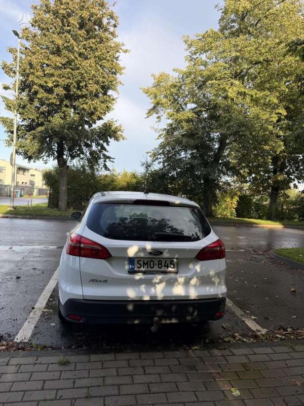 Ford Focus 2017 Kauņa vietnē Balts Ford Focus 2017 Kauņa, ar dzinēja tilpumu 1.50 L un nobraukumu 211 tūkst. km par 4799 €, foto 5 vietnē AUTOMOTO.COM.LV
