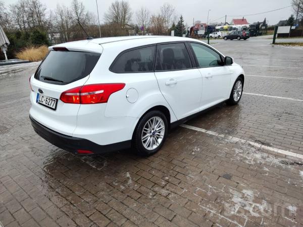White Ford Focus 2018 in Riga, with an engine capacity of 1.50 L and mileage of 229 thousand km for 4890 €, photo 4 on AUTOMOTO.COM.LV