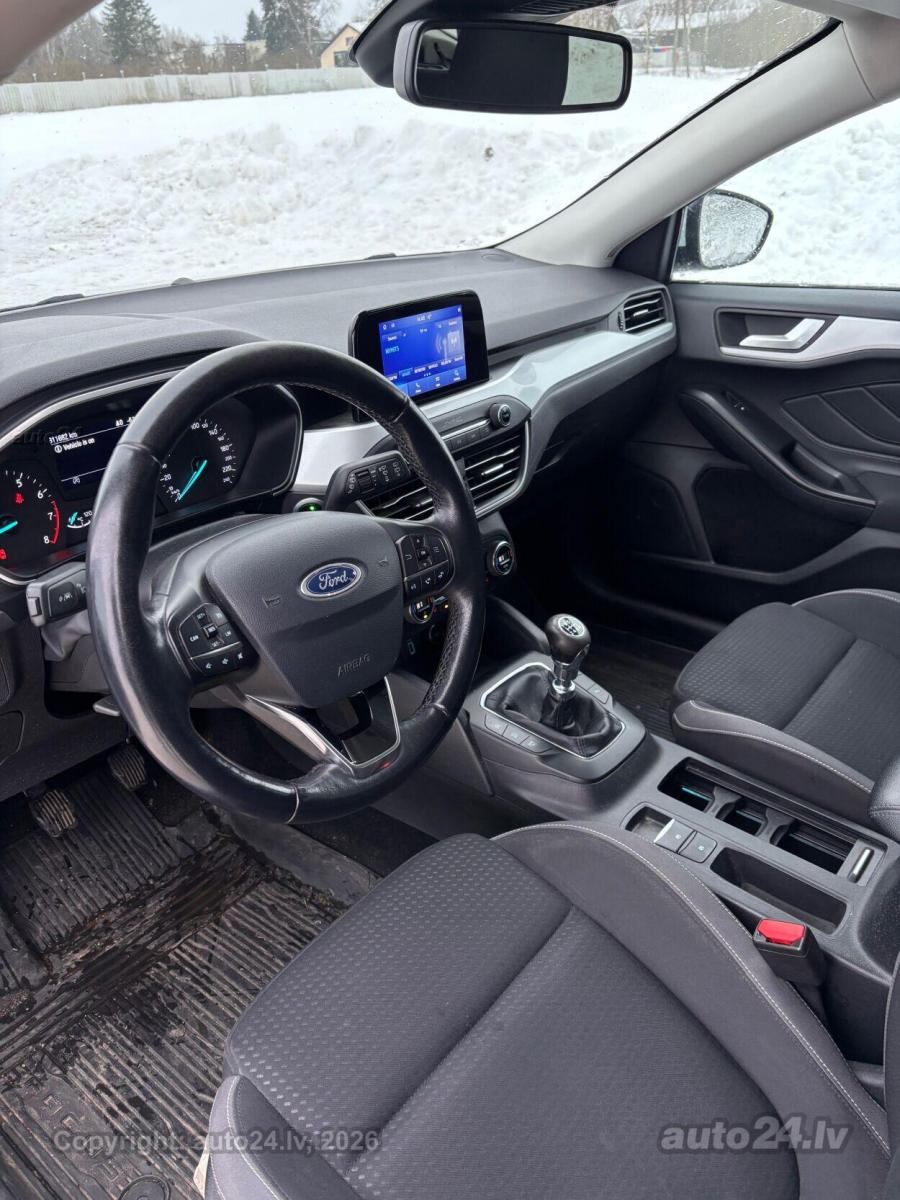 Balts Ford Focus 2018 Tartu, ar dzinēja tilpumu 1.00 L un nobraukumu 300 tūkst. km par 4998 €, foto 6 vietnē AUTOMOTO.COM.LV
