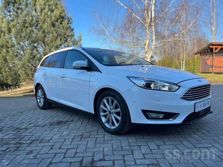 White Ford Focus 2018 in Cesis, with an engine capacity of 2.00 L and mileage of 247 thousand km for 7750 €, photo 1 on AUTOMOTO.COM.LV