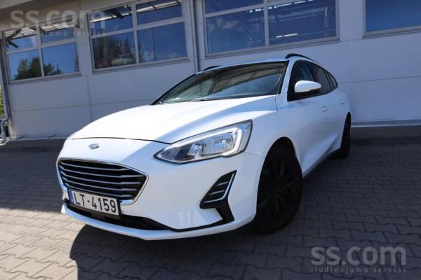 White Ford Focus 2018 in Riga, with an engine capacity of 1.50 L and mileage of 0 thousand km for 8795 €, photo 2 on AUTOMOTO.COM.LV