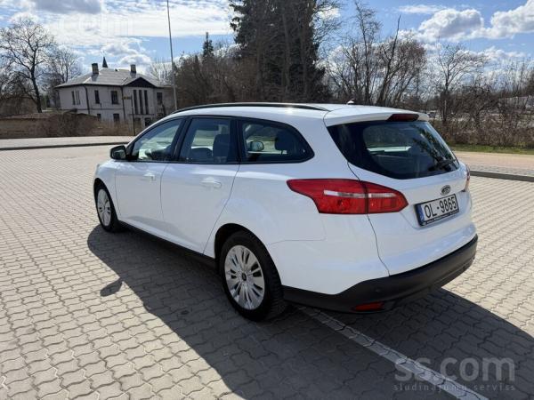 White Ford Focus 2018 in Saldus, with an engine capacity of 1.50 L and mileage of 305 thousand km for 5200 €, photo 5 on AUTOMOTO.COM.LV