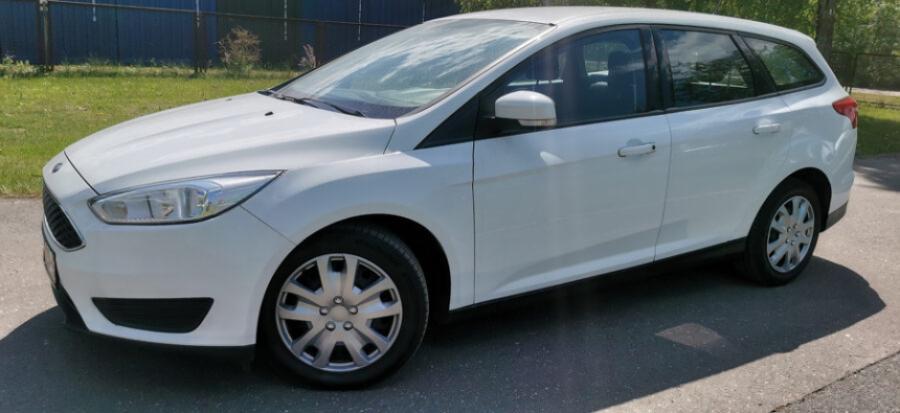 White Ford Focus 2018 in Riga, with an engine capacity of 1.50 L and mileage of 240 thousand km for 6500 €, photo 3 on AUTOMOTO.COM.LV