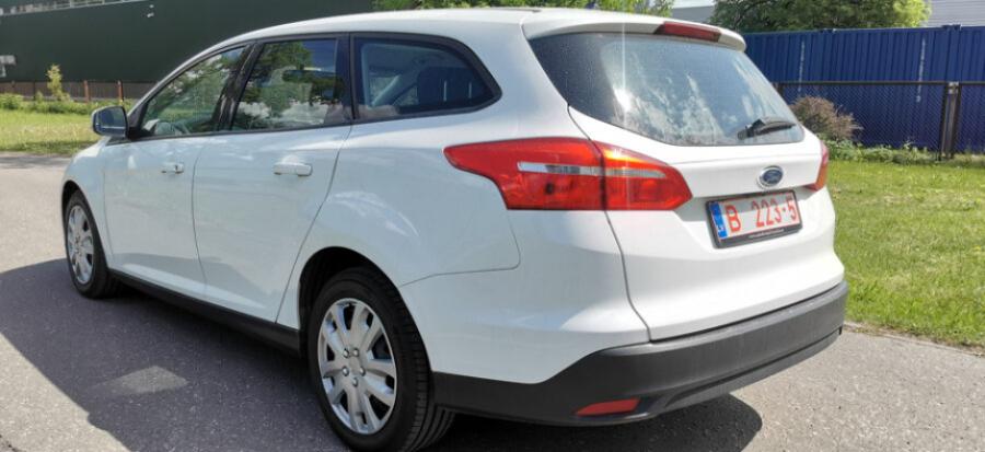 White Ford Focus 2018 in Riga, with an engine capacity of 1.50 L and mileage of 240 thousand km for 6500 €, photo 6 on AUTOMOTO.COM.LV