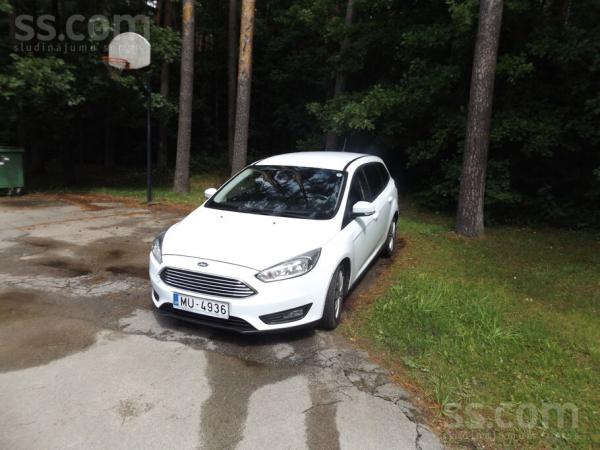 White Ford Focus 2018 in Riga, with an engine capacity of 1.50 L and mileage of 311 thousand km for 7300 €, photo 1 on AUTOMOTO.COM.LV