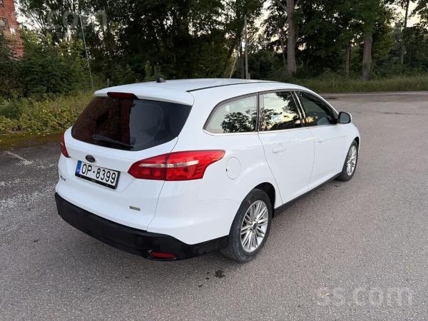 White Ford Focus 2018 in Riga, with an engine capacity of 1.00 L and mileage of 133 thousand km for 7950 €, photo 4 on AUTOMOTO.COM.LV