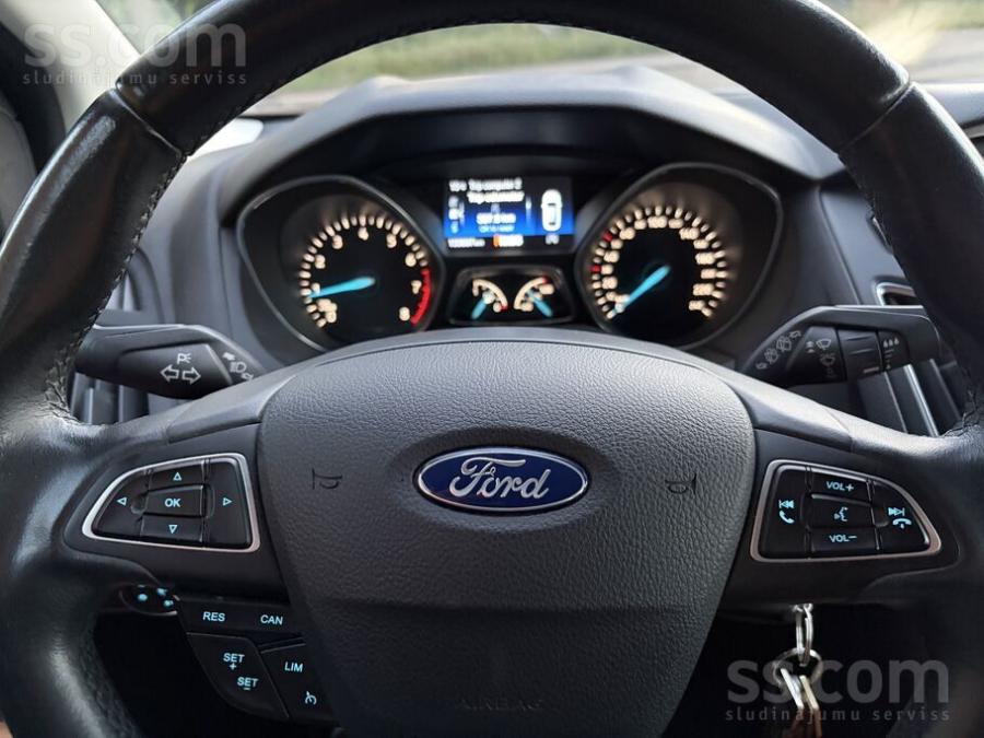 White Ford Focus 2018 in Riga, with an engine capacity of 1.00 L and mileage of 133 thousand km for 7950 €, photo 23 on AUTOMOTO.COM.LV