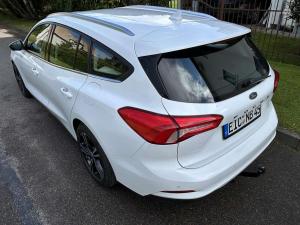 White Ford Focus 2018 in Vilnius, with an engine capacity of 1.50 L and mileage of 217 thousand km for 6600 €, photo 5 on AUTOMOTO.COM.LV