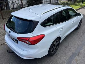 White Ford Focus 2018 in Vilnius, with an engine capacity of 1.50 L and mileage of 217 thousand km for 6600 €, photo 16 on AUTOMOTO.COM.LV