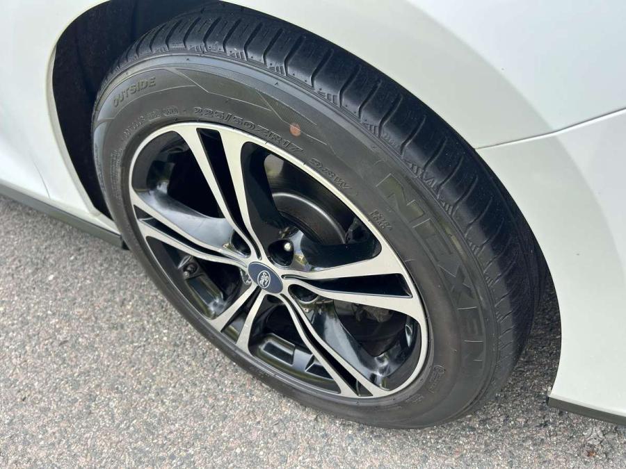 White Ford Focus 2018 in Vilnius, with an engine capacity of 1.50 L and mileage of 217 thousand km for 6600 €, photo 35 on AUTOMOTO.COM.LV