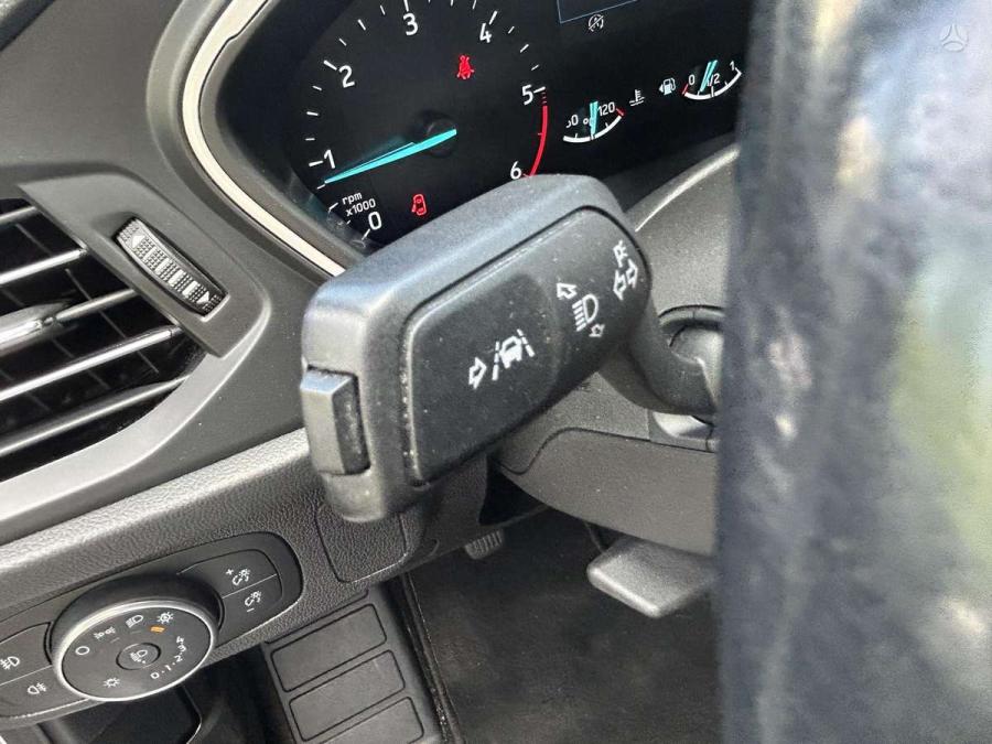 Balts Ford Focus 2018 Viļņa, ar dzinēja tilpumu 1.50 L un nobraukumu 217 tūkst. km par 6599 €, foto 32 vietnē AUTOMOTO.COM.LV