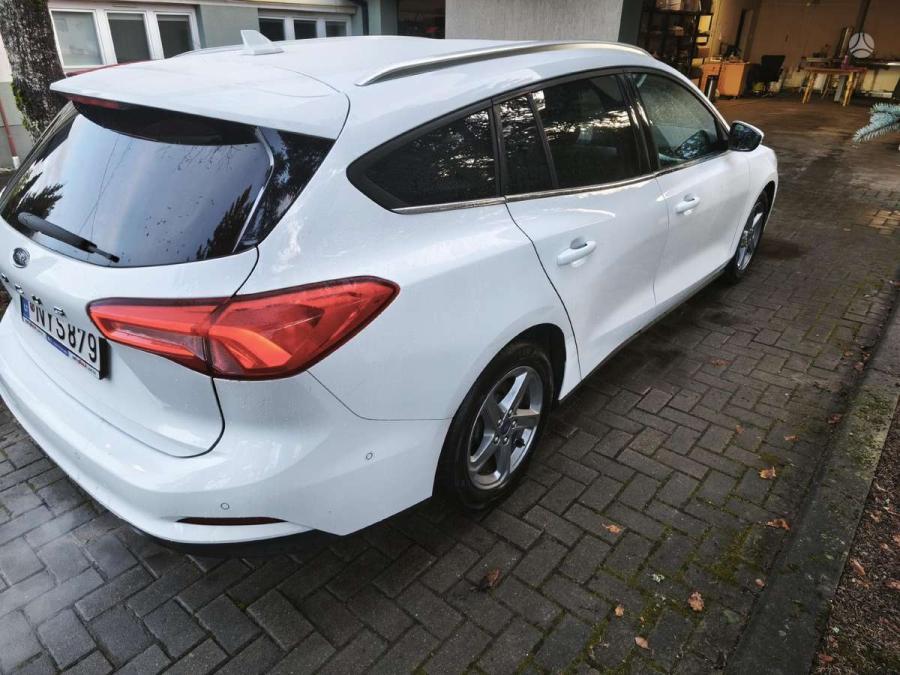 White Ford Focus 2019 in Telschi, with an engine capacity of 2.00 L and mileage of 286 thousand km for 7499 €, photo 4 on AUTOMOTO.COM.LV