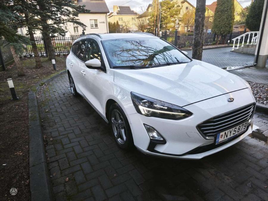 White Ford Focus 2019 in Telschi, with an engine capacity of 2.00 L and mileage of 286 thousand km for 7499 €, photo 5 on AUTOMOTO.COM.LV