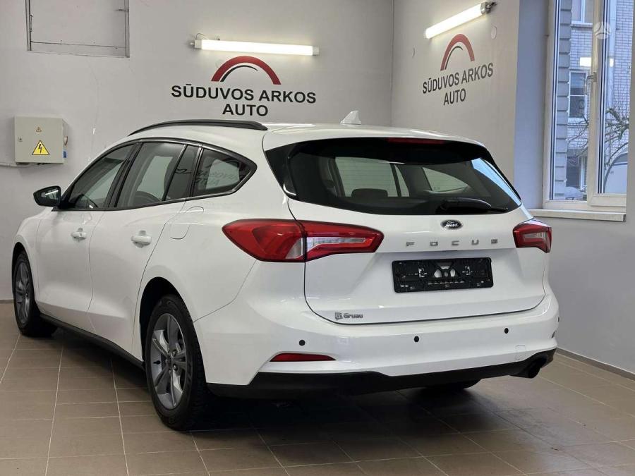 Balts Ford Focus 2019 Marijampole, ar dzinēja tilpumu 1.50 L un nobraukumu 17 tūkst. km par 7770 €, foto 6 vietnē AUTOMOTO.COM.LV