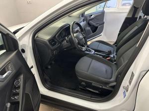 Balts Ford Focus 2019 Marijampole, ar dzinēja tilpumu 1.50 L un nobraukumu 17 tūkst. km par 7770 €, foto 11 vietnē AUTOMOTO.COM.LV
