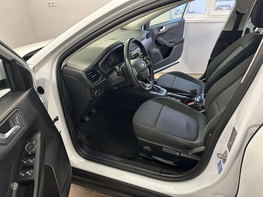 Balts Ford Focus 2019 Marijampole, ar dzinēja tilpumu 1.50 L un nobraukumu 17 tūkst. km par 7770 €, foto 11 vietnē AUTOMOTO.COM.LV
